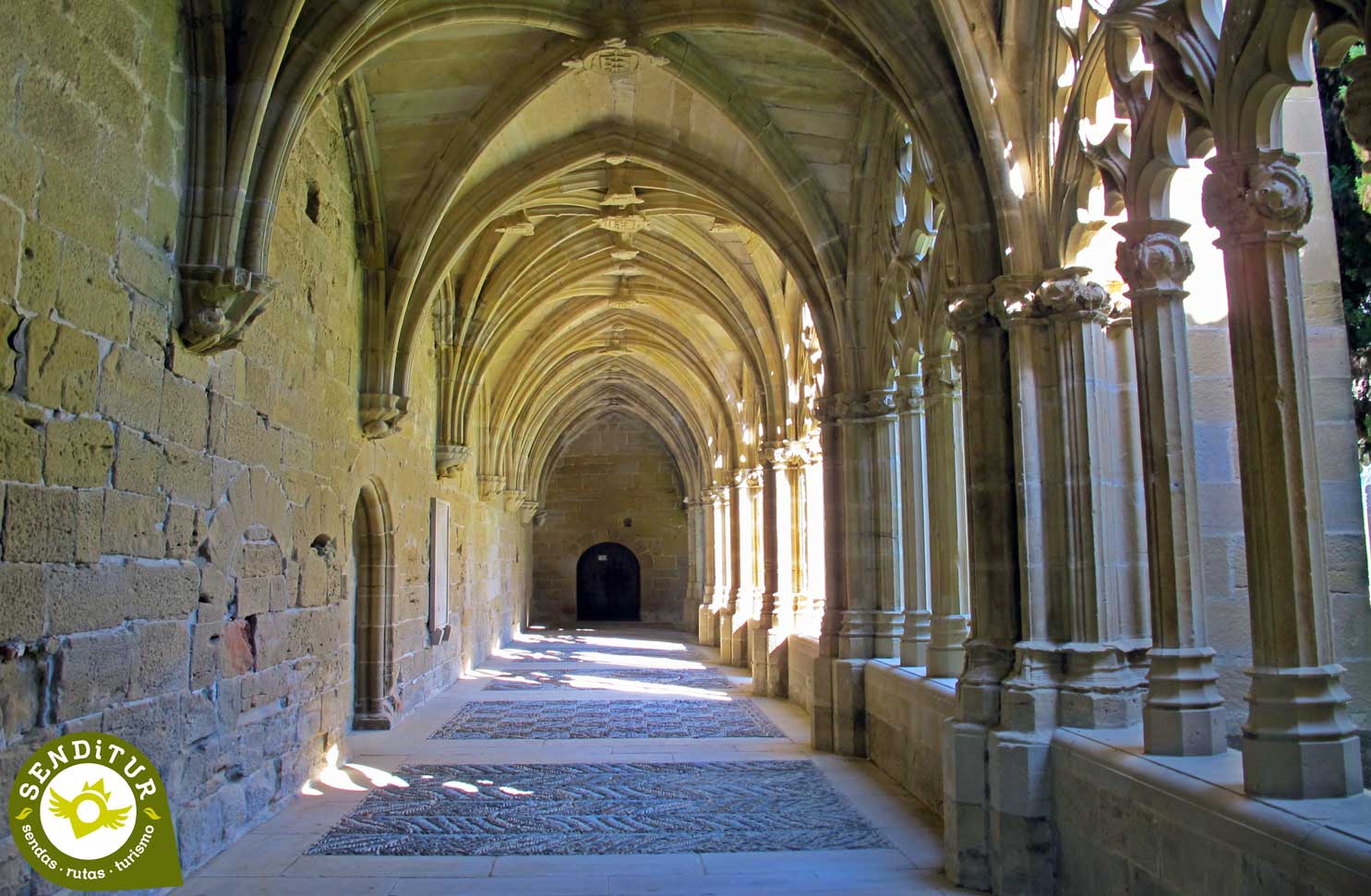 Ruta de los Monasterios y Santuarios de Navarra (Urdazubi-Urdax ...