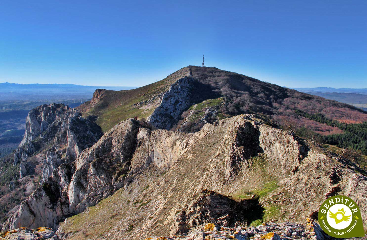Joar y La Plana desde el Santuario de Codés (Torralba del Río, Navarra ...